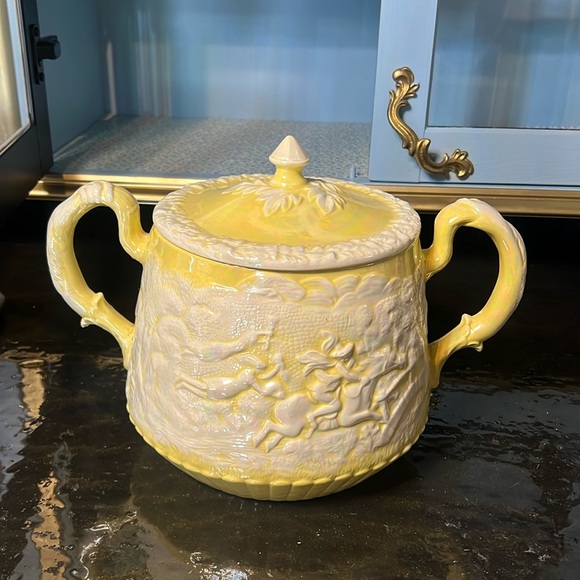 Other | Embossed Tavern Style Pot With Lid Vintage | Poshmark